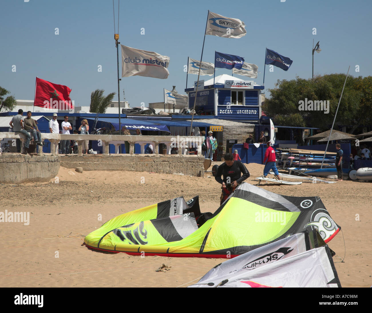 Windsurf school hi-res stock photography and images - Alamy