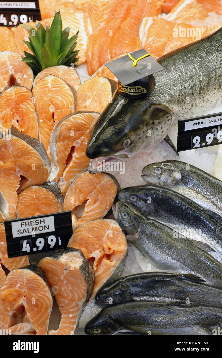 Supermarket fish by products hi-res stock photography and images - Alamy