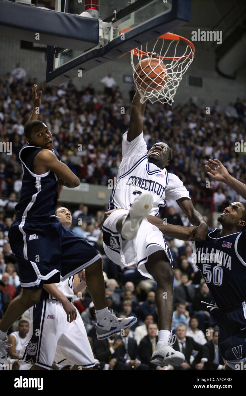 Basketball Slam Dunk Stock Photo - Alamy