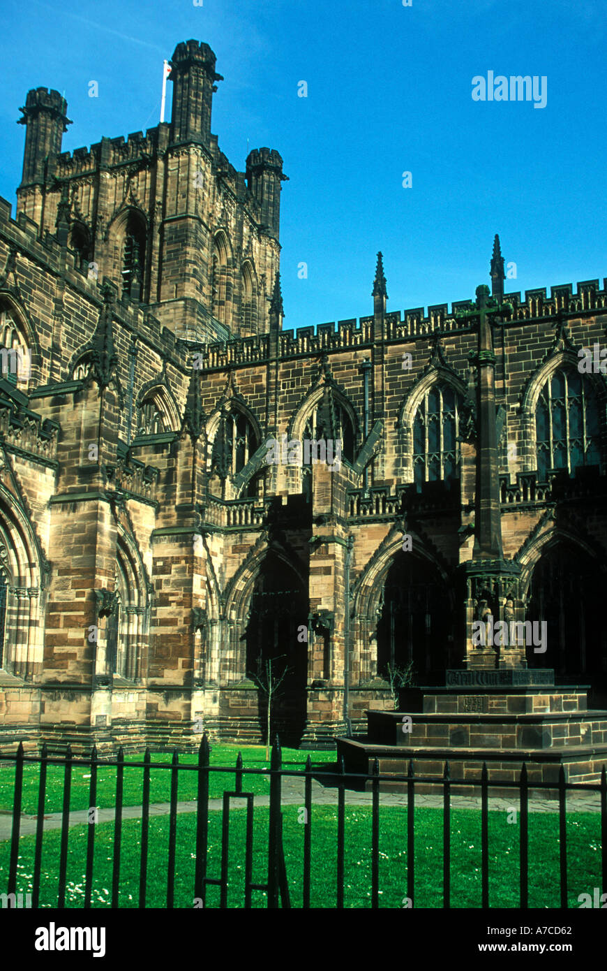 Cathedral chester hi-res stock photography and images - Alamy