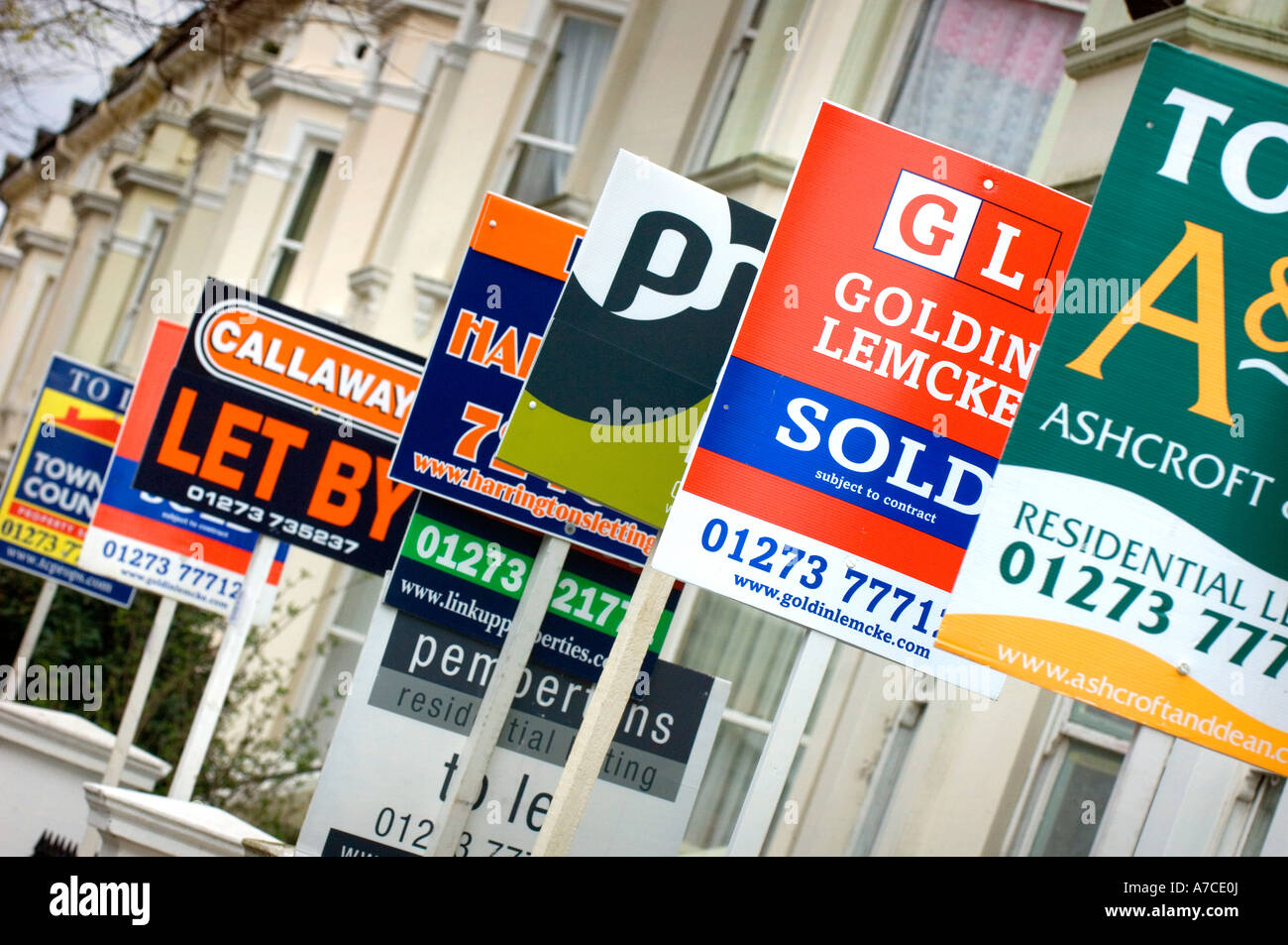 Estate and letting agent boards High Resolution Stock Photography and ...