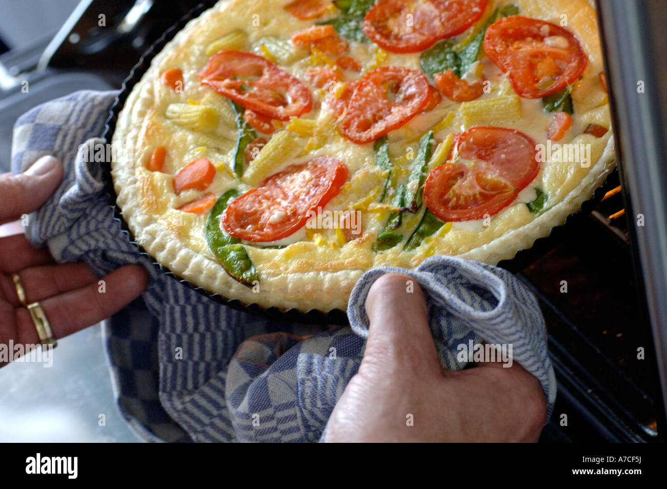 Quiche oven hi-res stock photography and images - Alamy