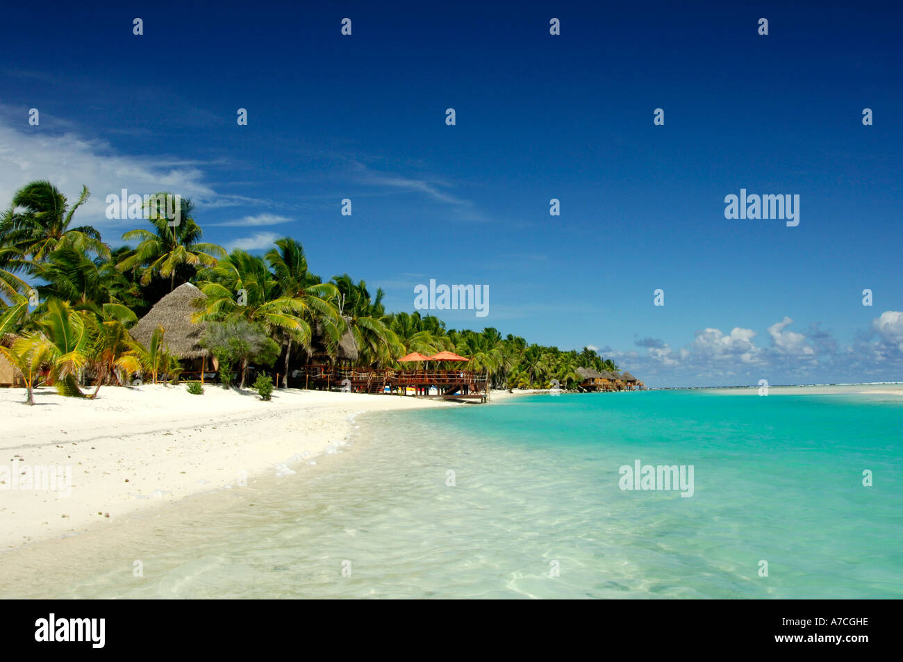 Luxury accommodation of the Aitutaki Lagoon Resort Hotel on Aitutaki in ...