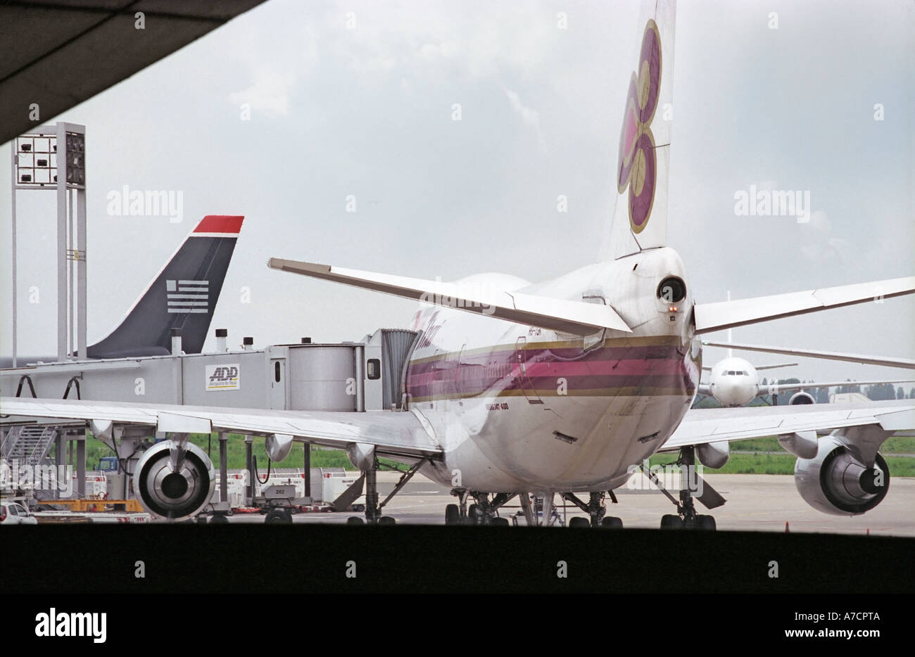 Aircraft embarkation hi-res stock photography and images - Alamy