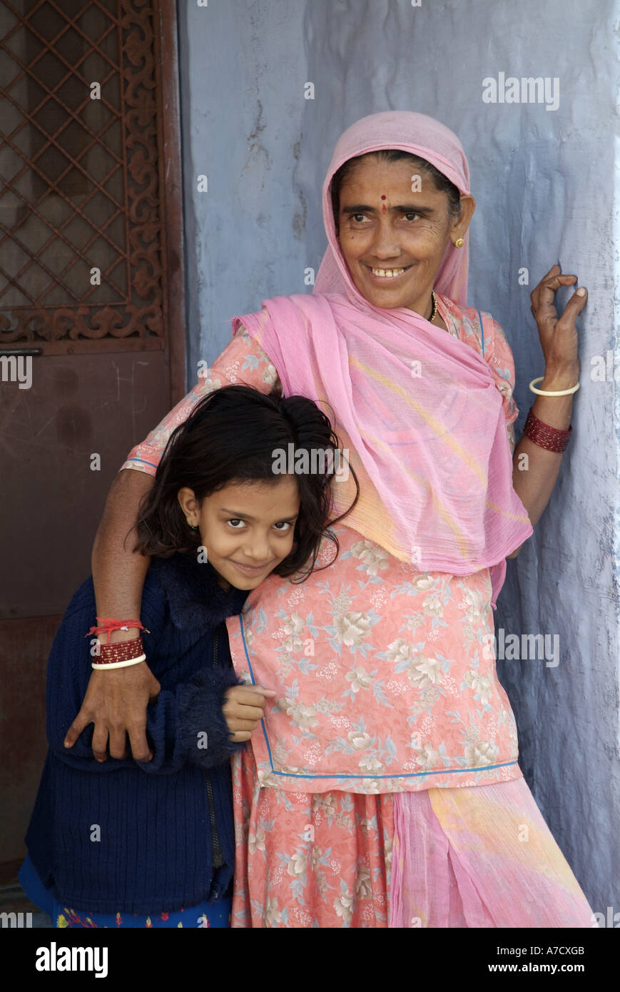 Indian sisters hugging hi-res stock photography and images - Alamy