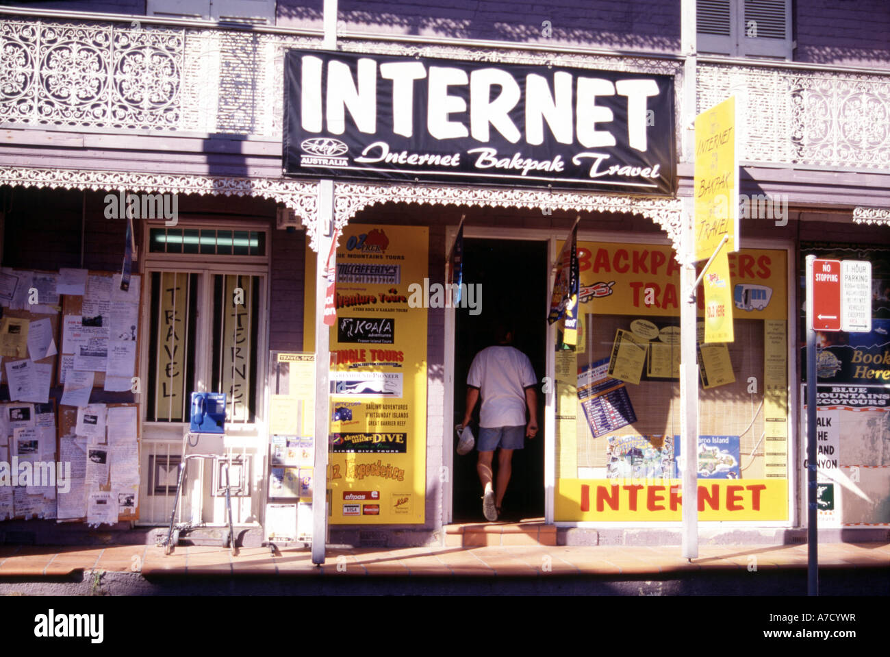 Internet Cafe Exterior Design