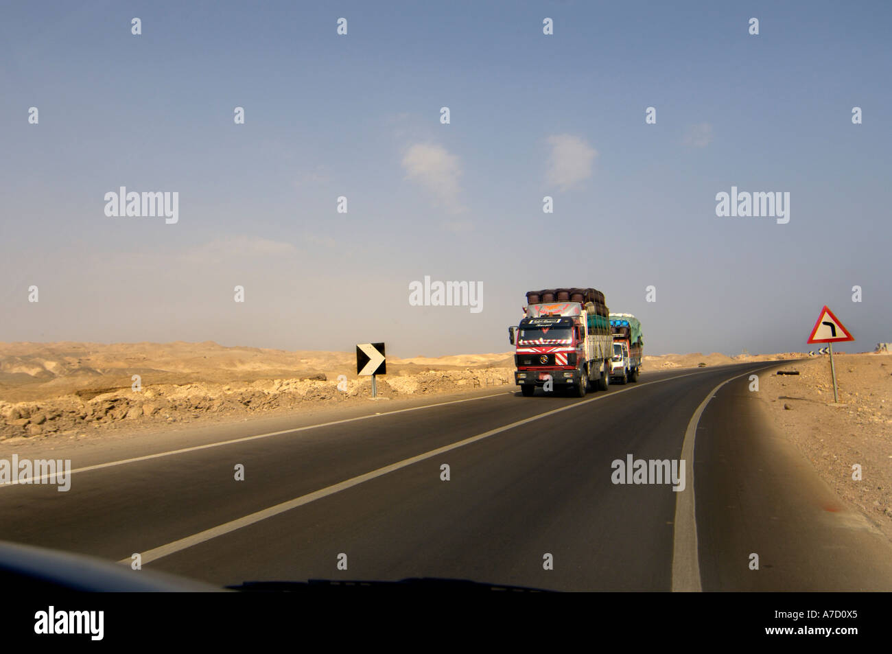 Egypt, on the way Marsa Alam >Hurghada, desert road Stock Photo - Alamy