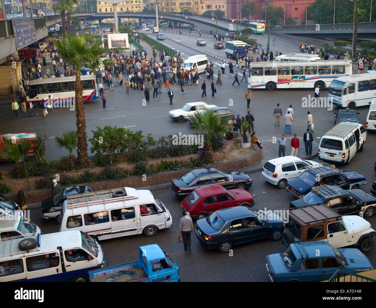 Cairo traffic hi-res stock photography and images - Alamy