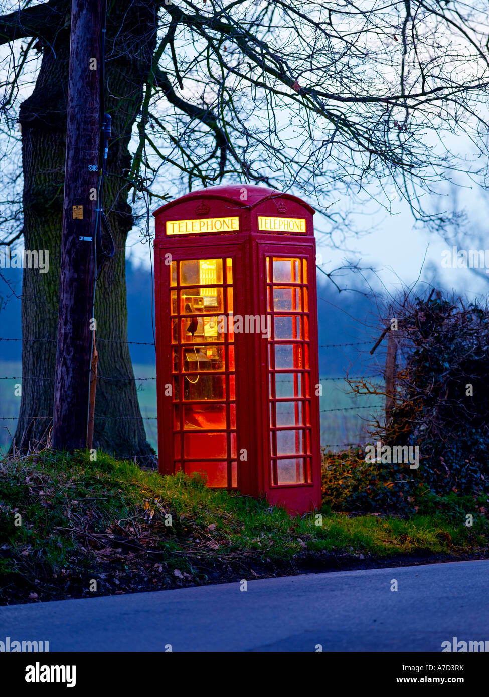 Telephone Box, Countryside Stock Photo - Alamy