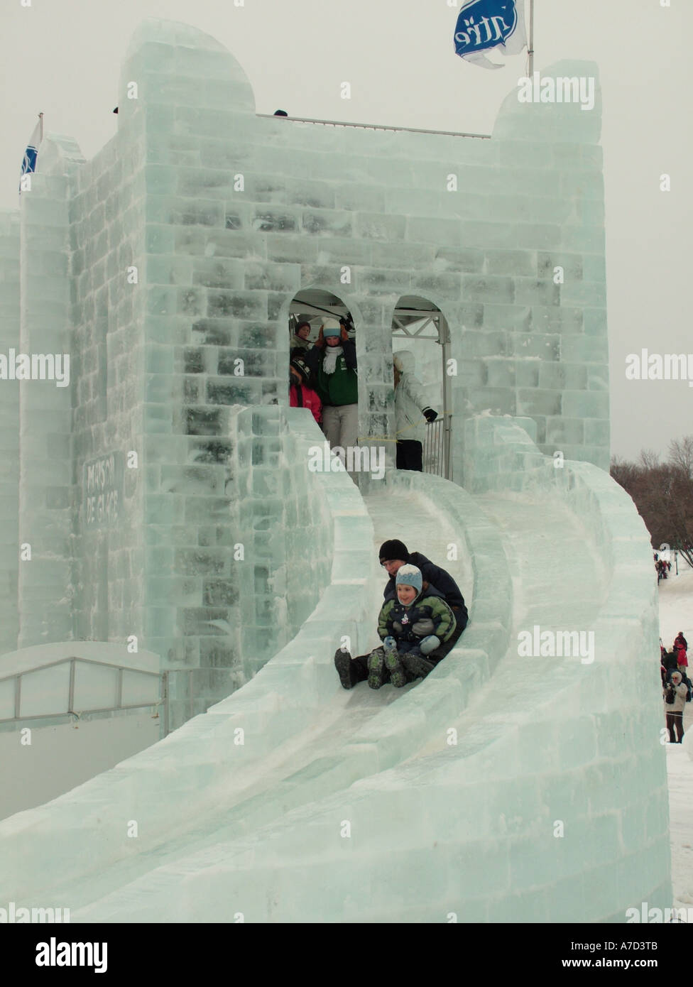 Quebec winter carnival ice palace hi-res stock photography and images ...