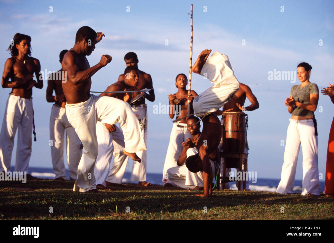 Brasil music and dance capoeira hi-res stock photography and images - Alamy