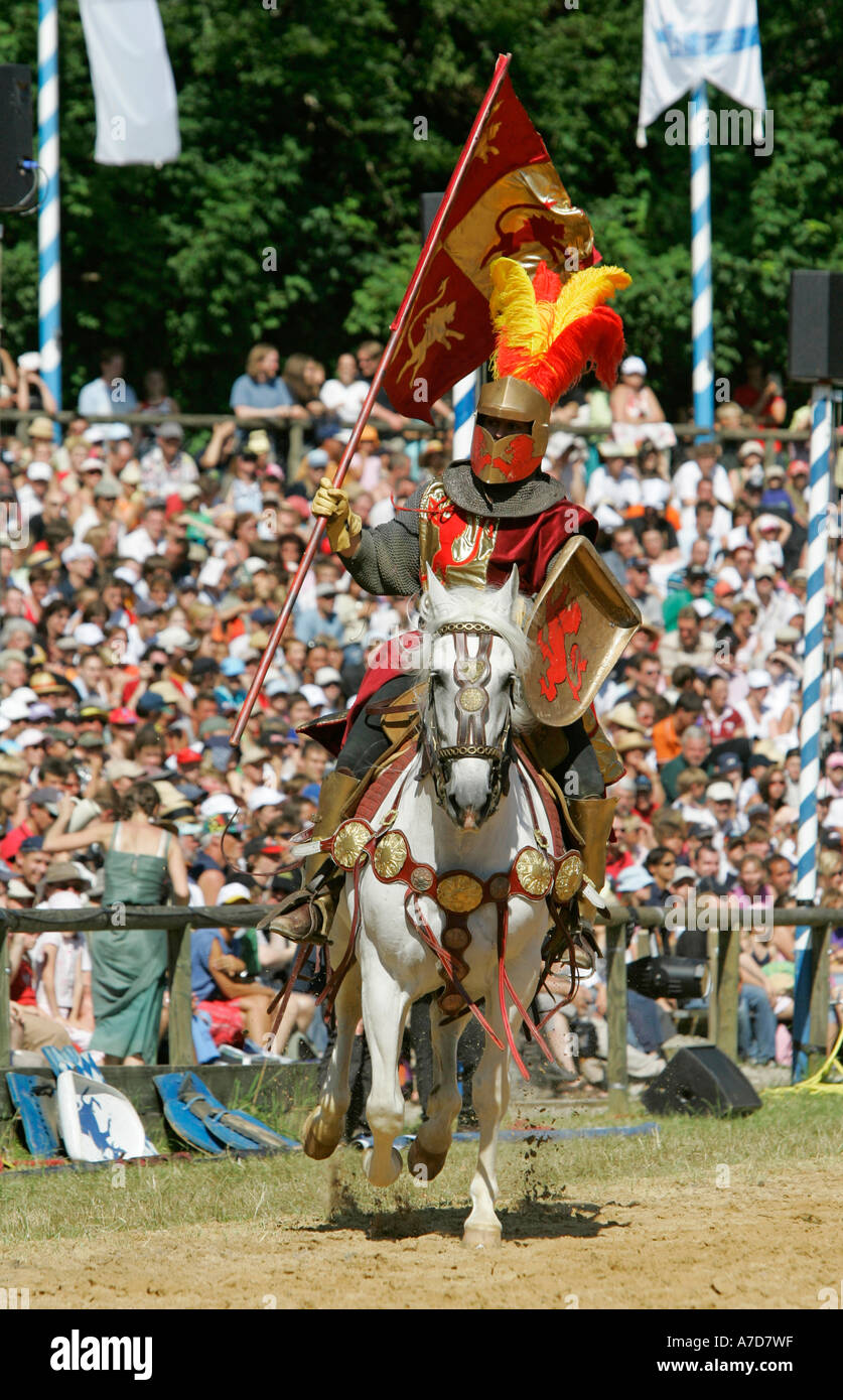 Cascadeur cascadeur hi-res stock photography and images - Alamy