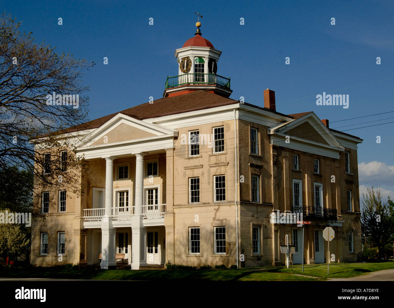 Bishop hill illinois hi-res stock photography and images - Alamy