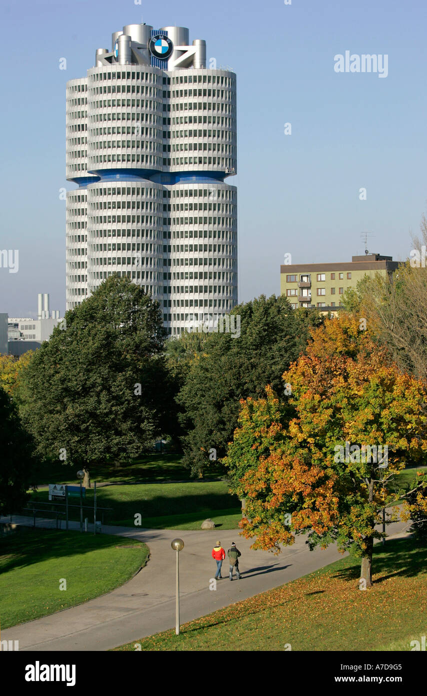 Munich, GER, 18. Oct. 2005 - BMW tower in Munich Stock Photo - Alamy Munich, GER, 18. Oct. 2005 - BMW tower in Munich Stock Photo - Alamy