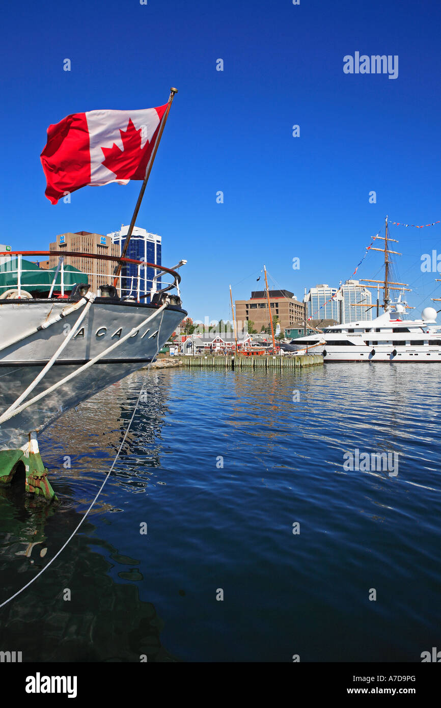 Halifax harbourfront hi-res stock photography and images - Alamy