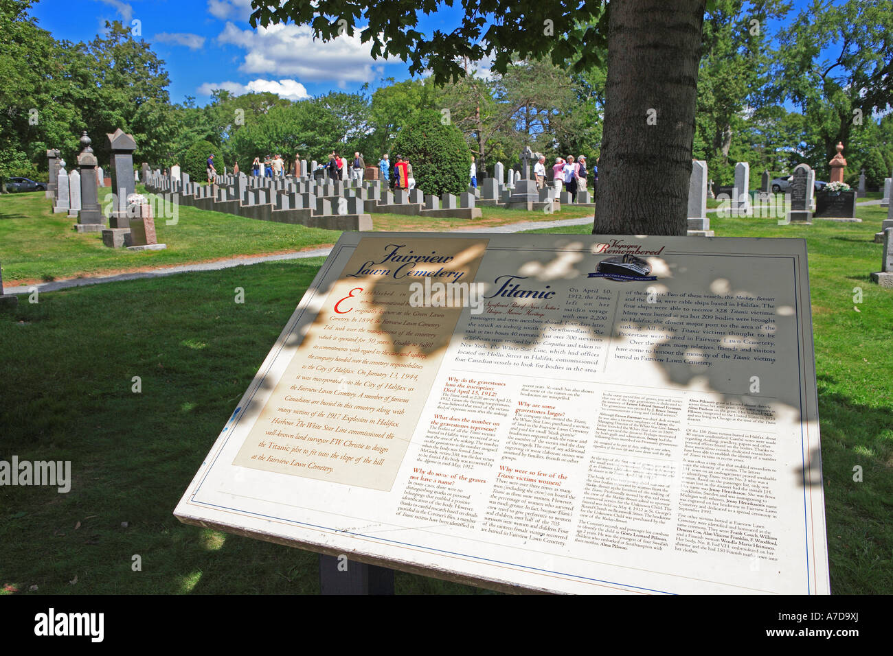 Titanic Graveyard, Fairview Lawn Cemetery Stock Photo - Alamy