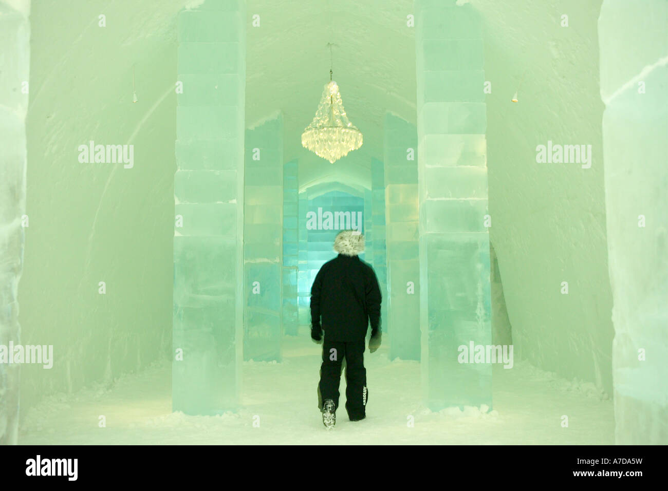 Hotel hallway ice hi-res stock photography and images - Alamy