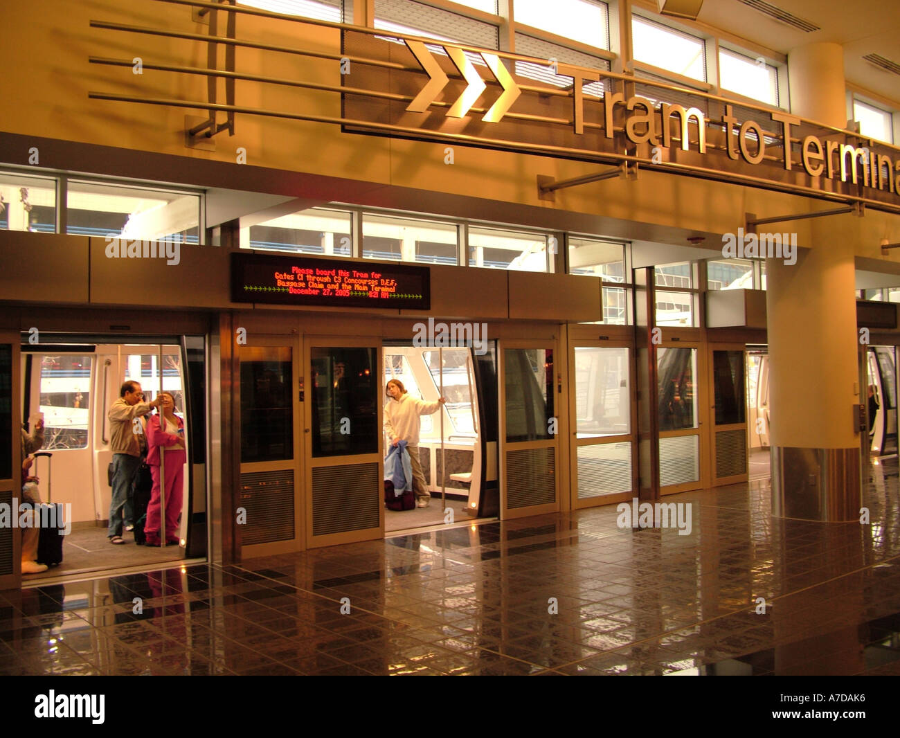 Minneapolis rail system hi-res stock photography and images - Alamy