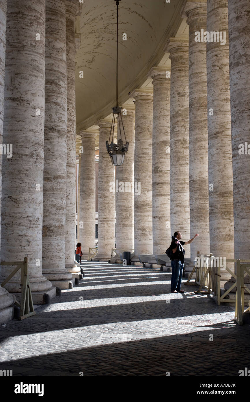 Peters square in rome hi-res stock photography and images - Alamy