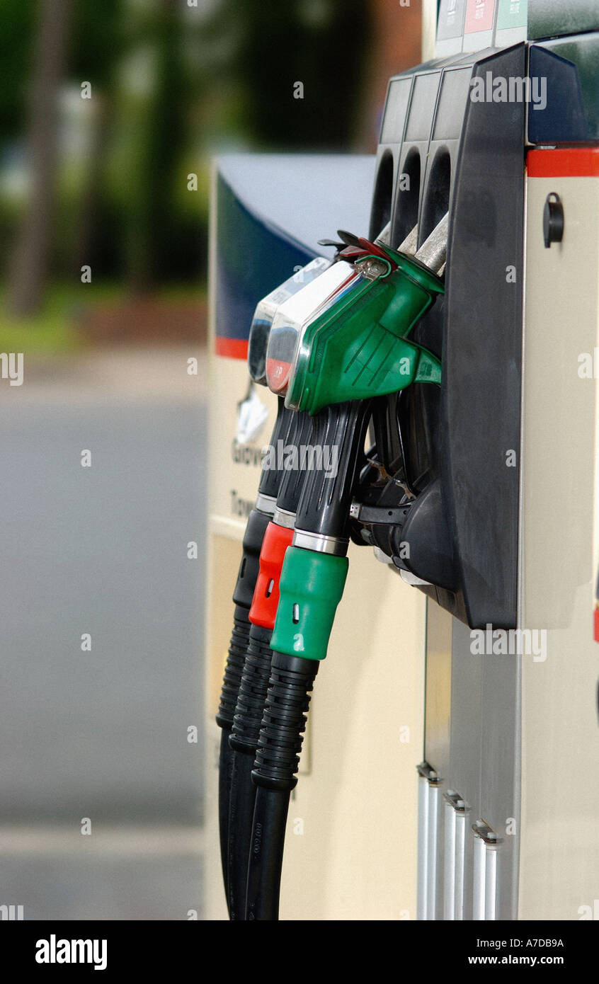 Four star star petrol pump hi-res stock photography and images - Alamy