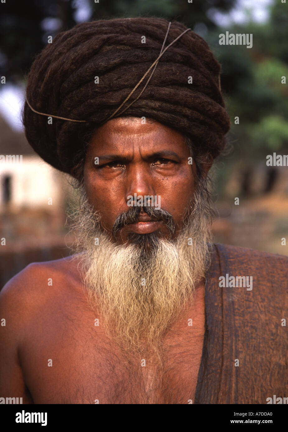Old man orissa india hi-res stock photography and images - Alamy