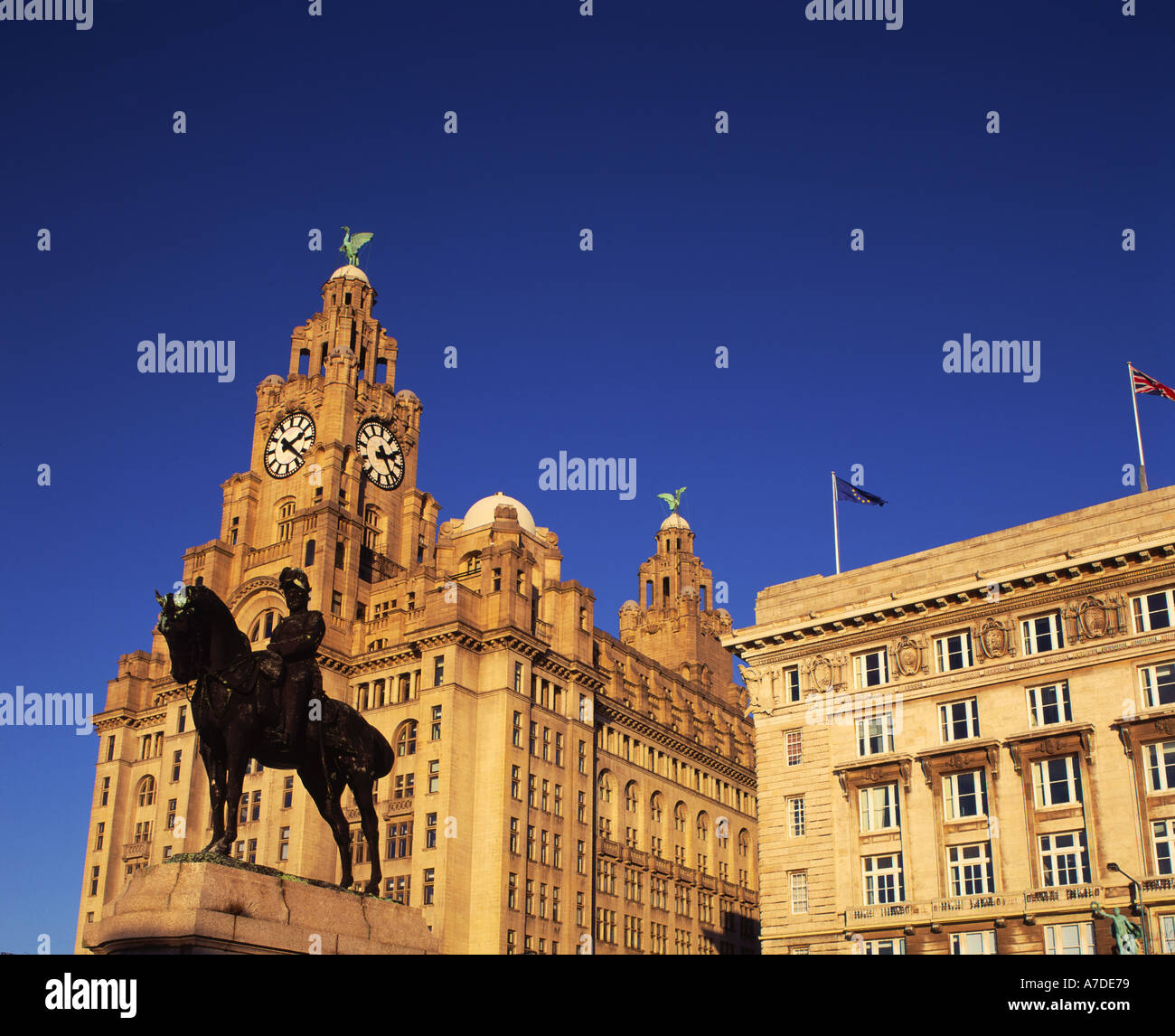 Edward v11 statue hi-res stock photography and images - Alamy