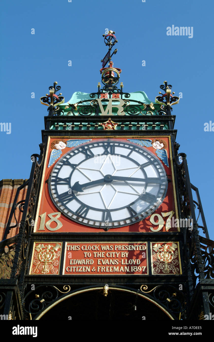 Victorian clock face hi-res stock photography and images - Alamy