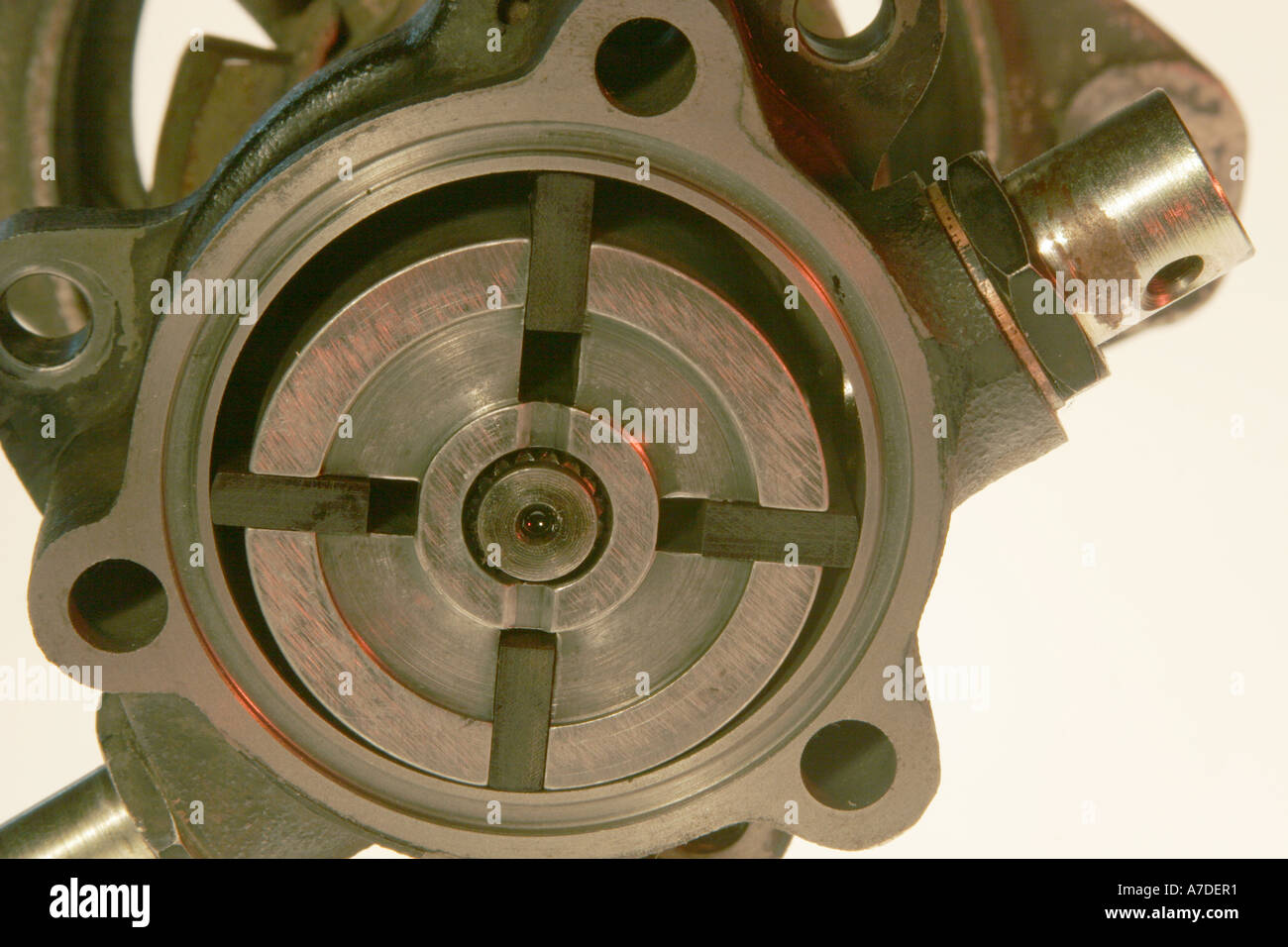 Vacuum pump hi-res stock photography and images - Alamy