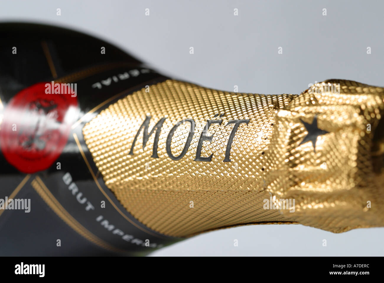 Moet logo hi-res stock photography and images - Alamy