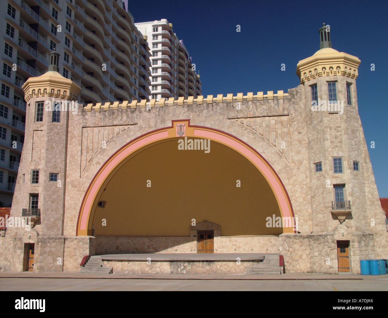 Daytona beach bandshell hi-res stock photography and images - Alamy
