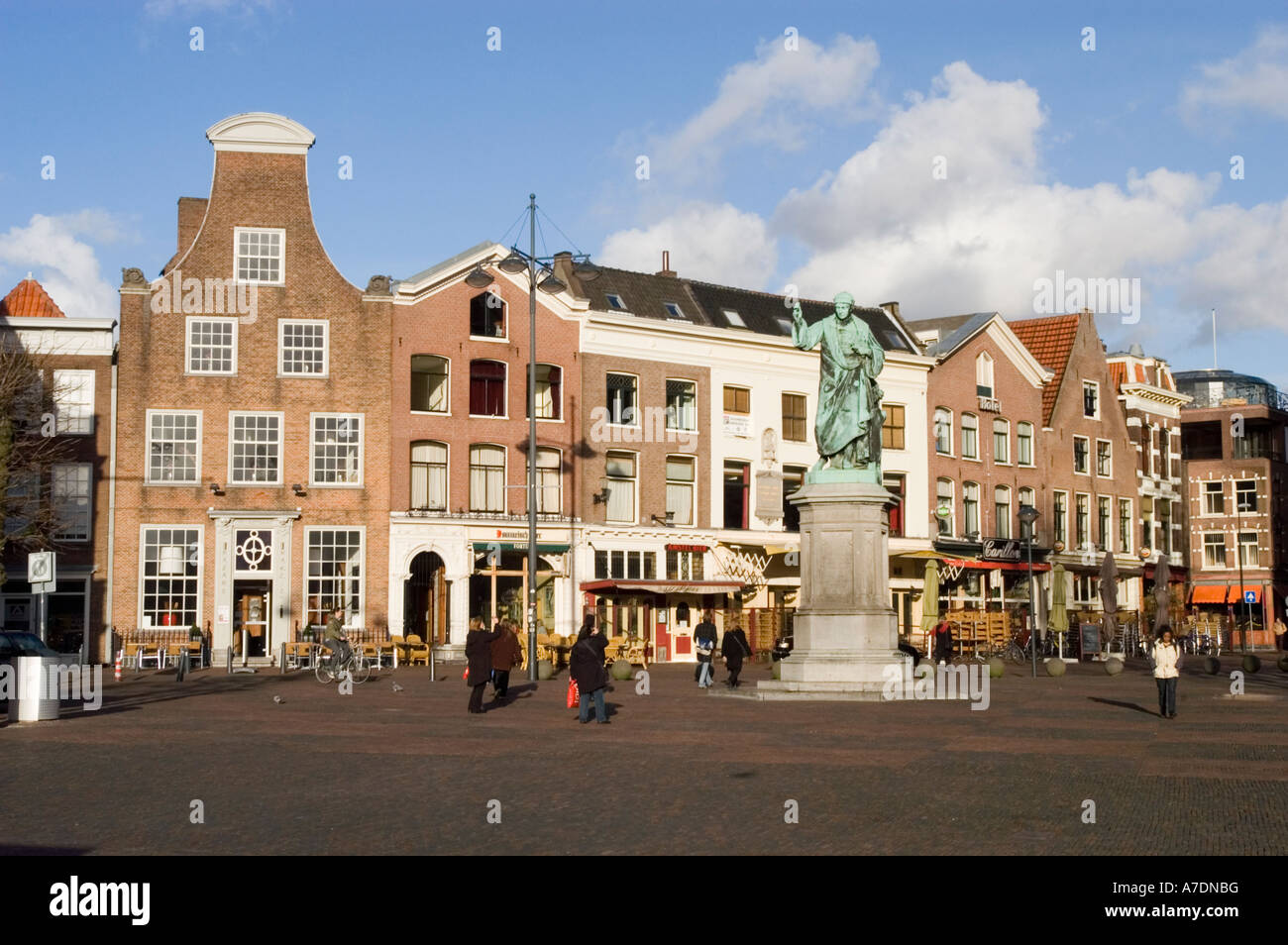Market square in haarlem hi-res stock photography and images - Alamy