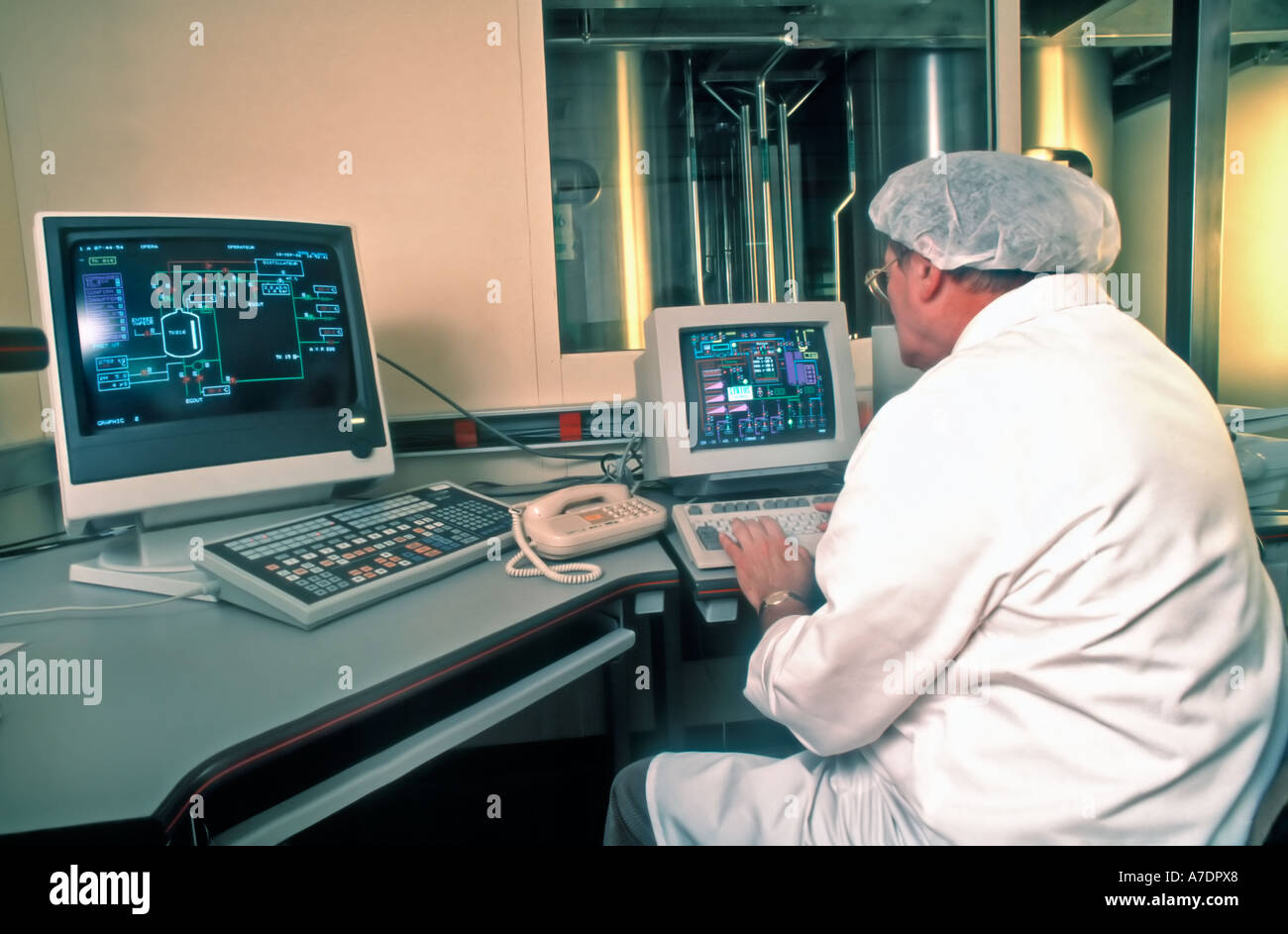 1990s computer room hi-res stock photography and images - Alamy