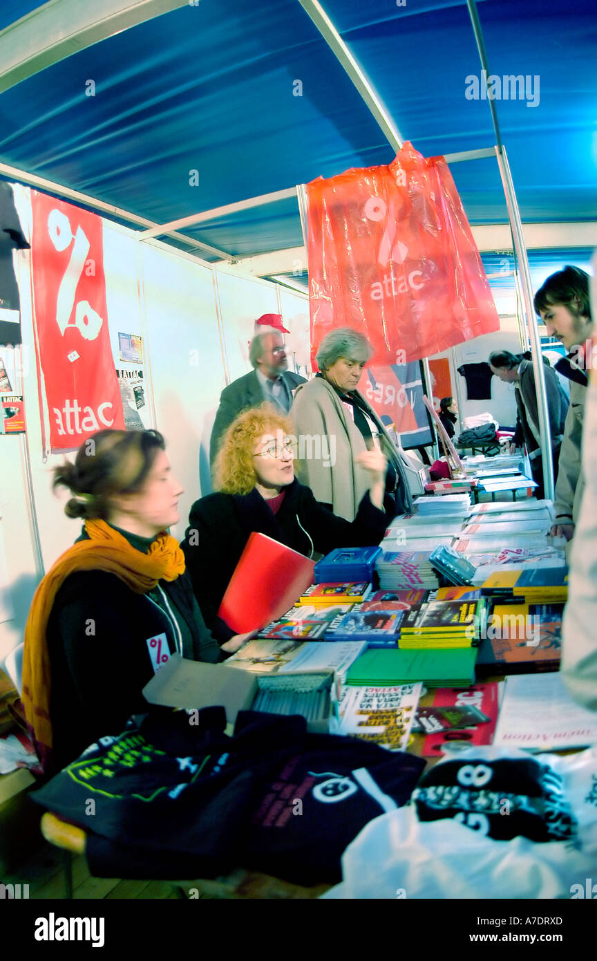 Alter globalisation movement hi-res stock photography and images - Alamy