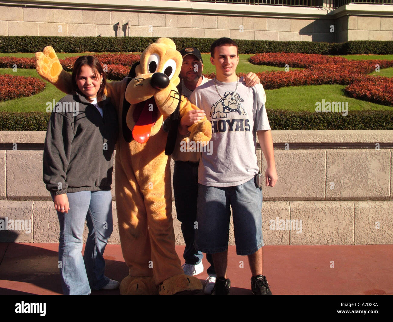 Disney world characters park usa hi-res stock photography and images ...