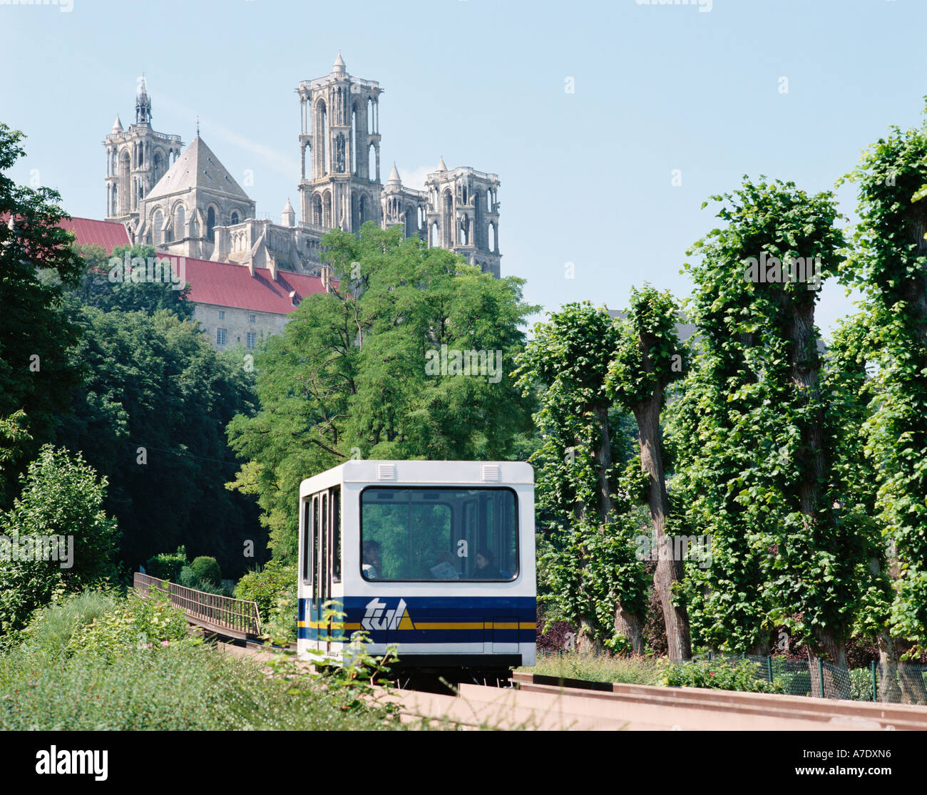 Mini metro hi-res stock photography and images - Alamy