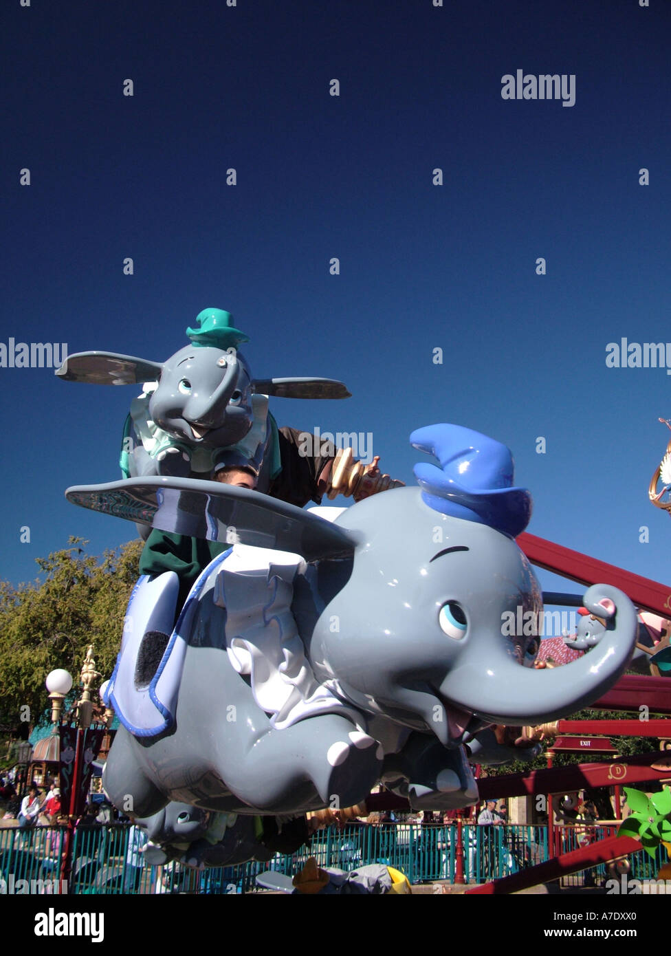 Dumbo ride disney florida hi-res stock photography and images - Alamy