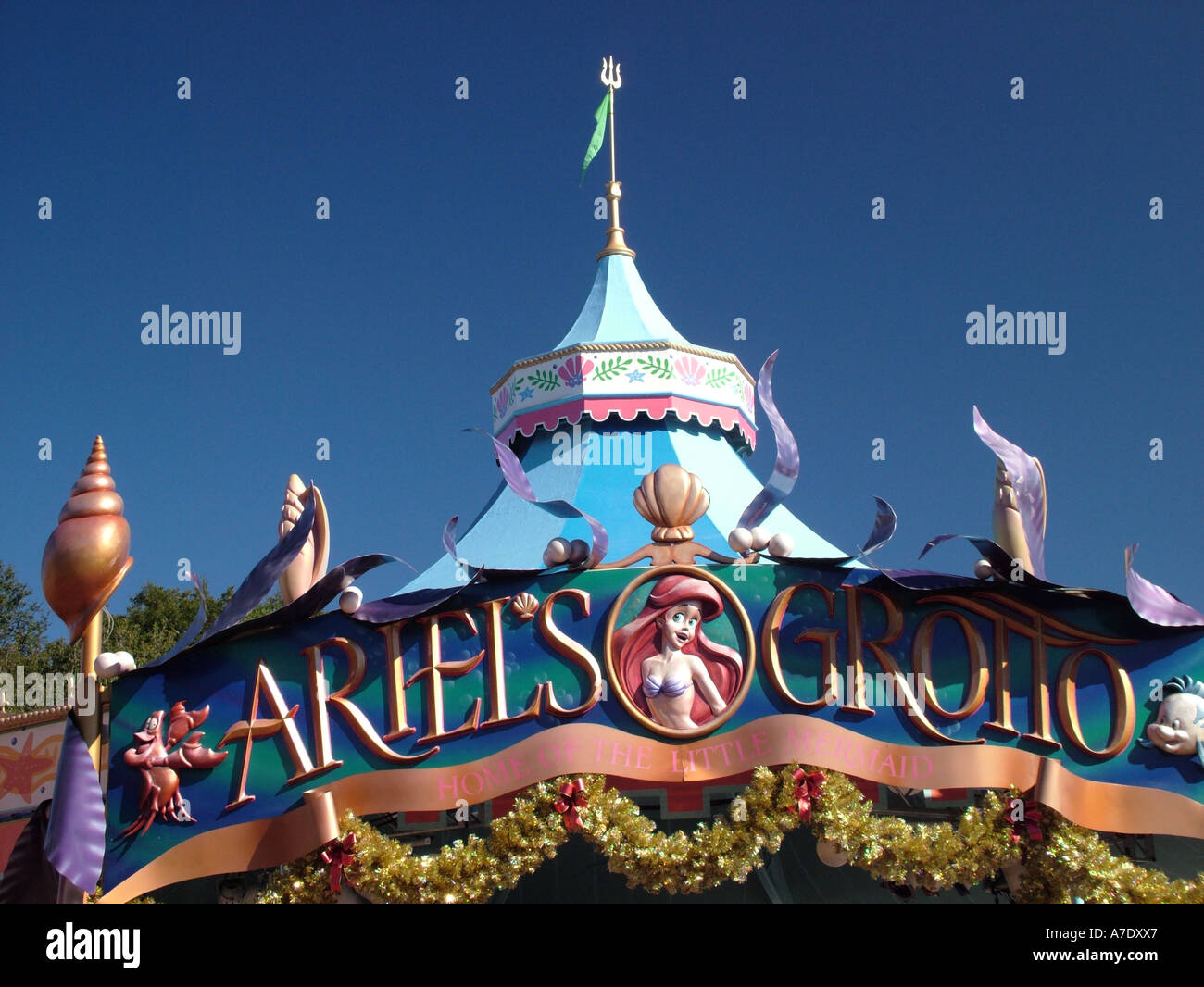 Ariel's grotto hi-res stock photography and images - Alamy