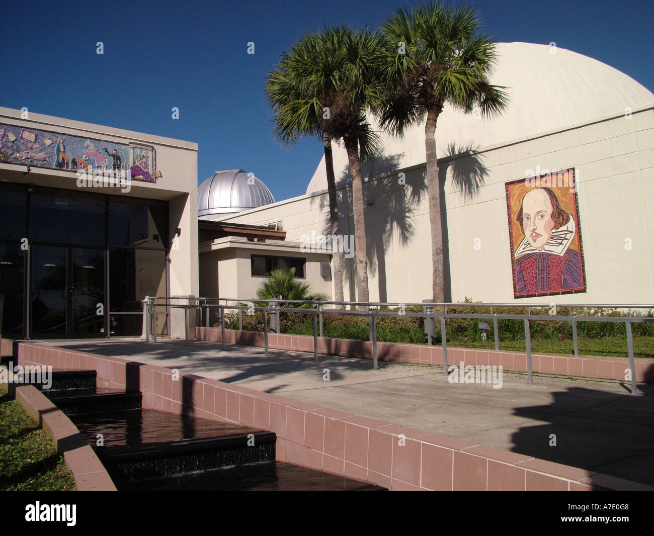 Orlando community centers hi-res stock photography and images - Alamy