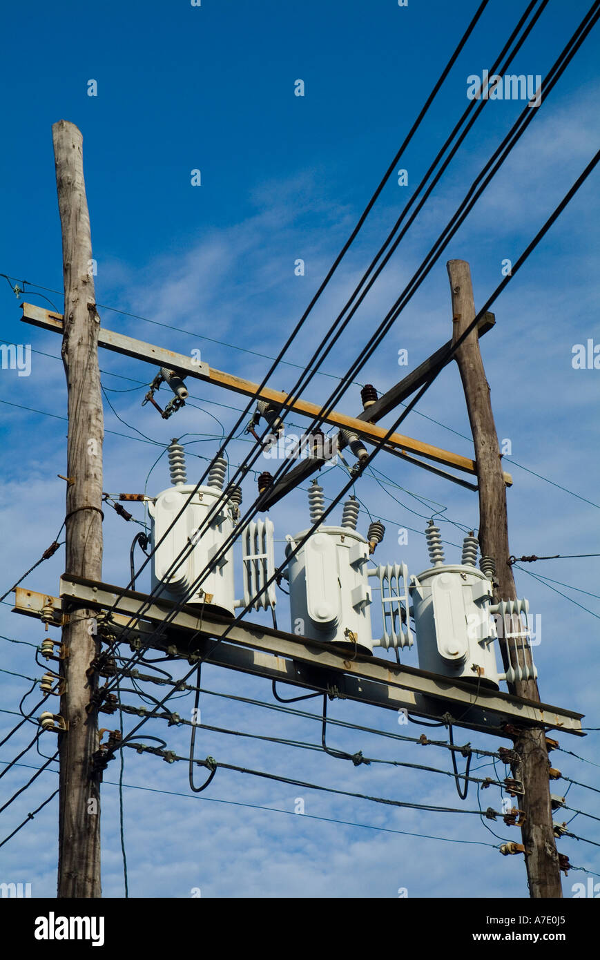 Electrical pylon and wires in Havana, Cuba Stock Photo - Alamy