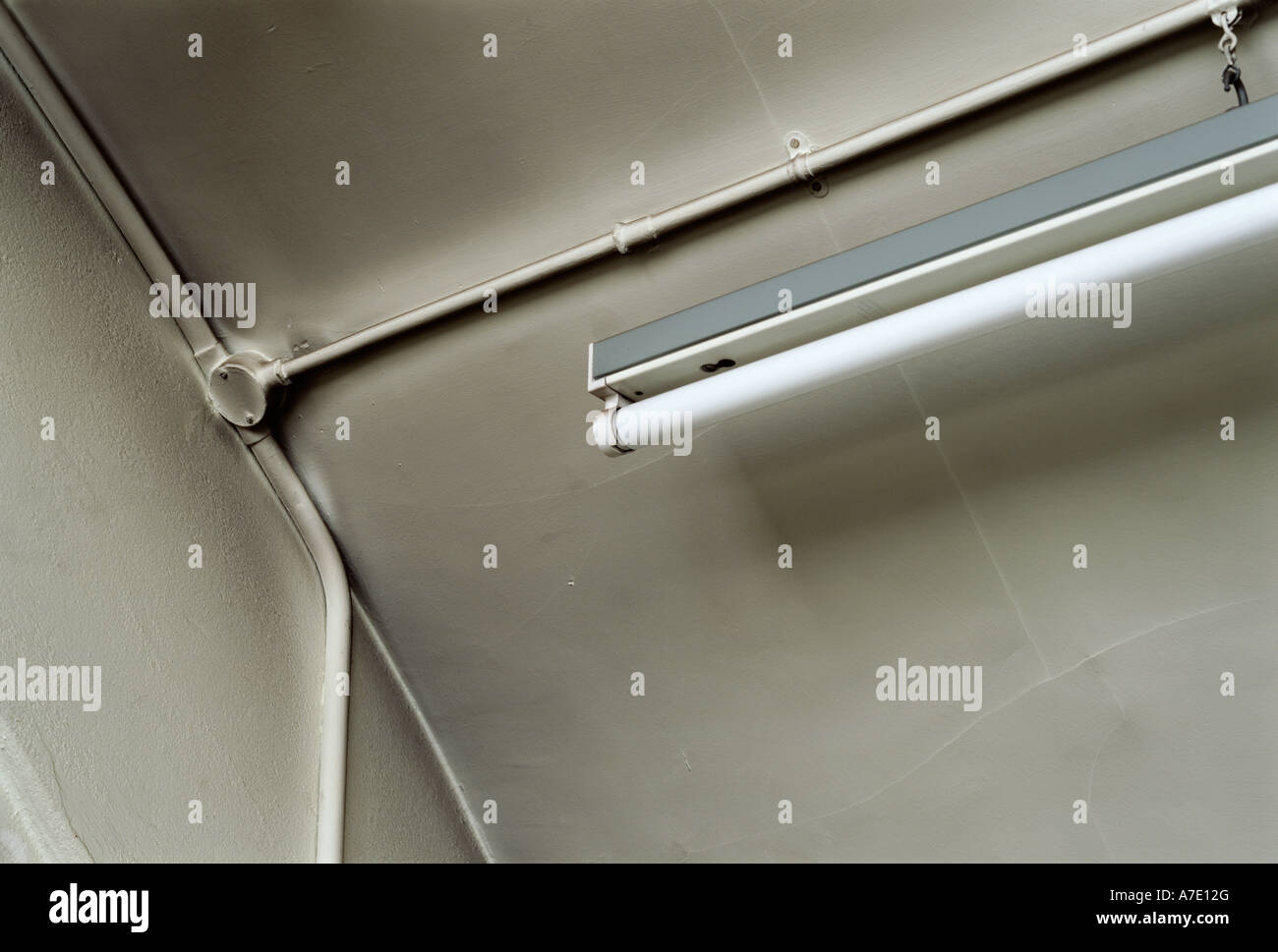 Ceiling with fluorescent lighbulb, electricity, abstract, modern, light ...