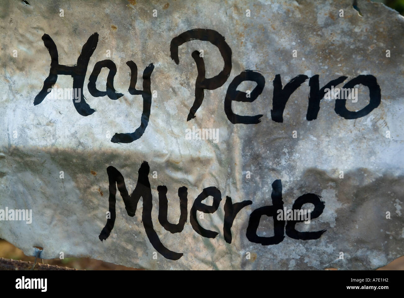 Spanish beware of dog hi-res stock photography and images - Alamy