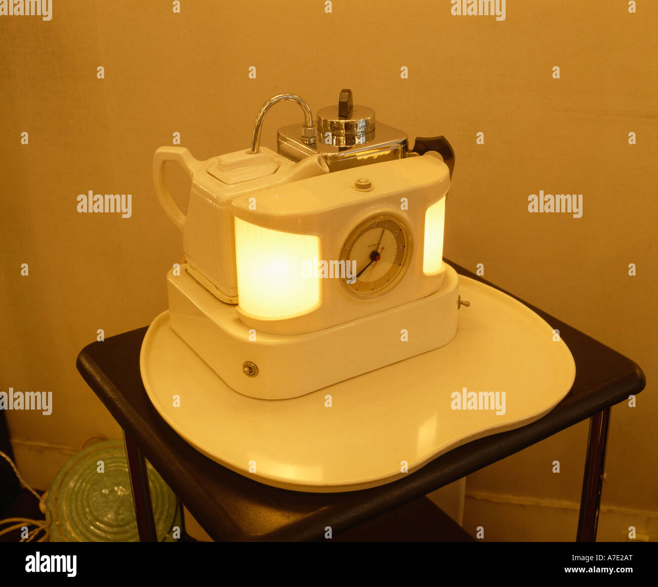 Teasmaid hi-res stock photography and images - Alamy