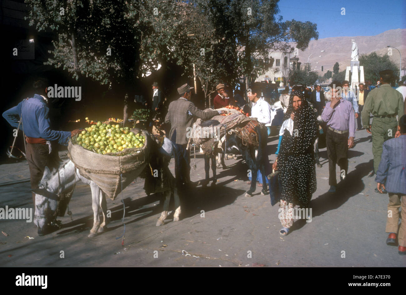 Fruit and Vegetable Market Esfahan Iran Stock Photo - Alamy