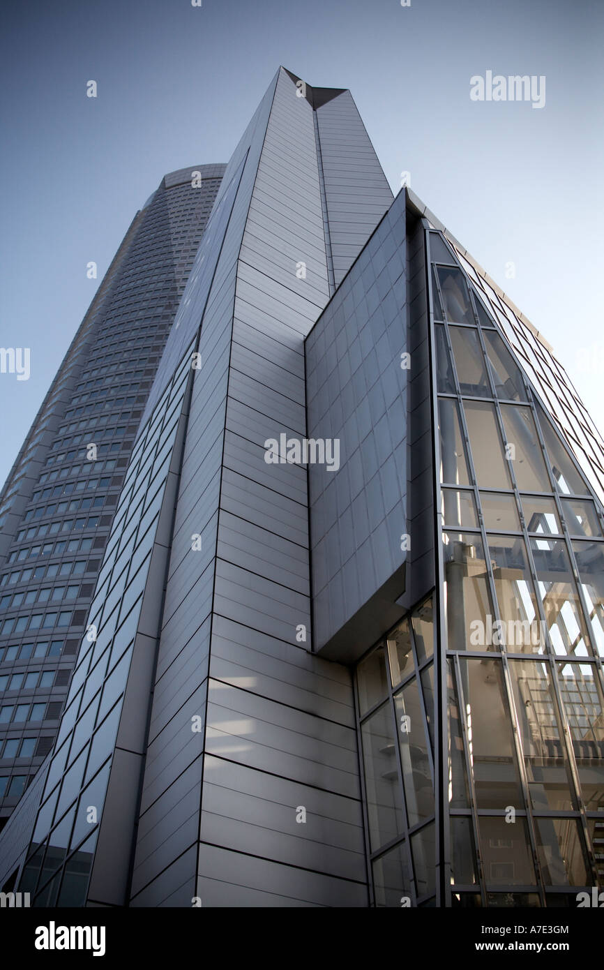 Mori tower hi-res stock photography and images - Alamy