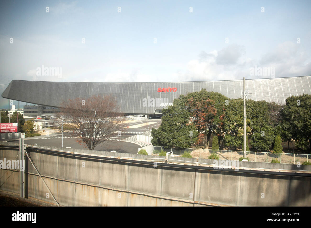 Sanyo Solar Ark photovoltaic power generation facility from speeding ...