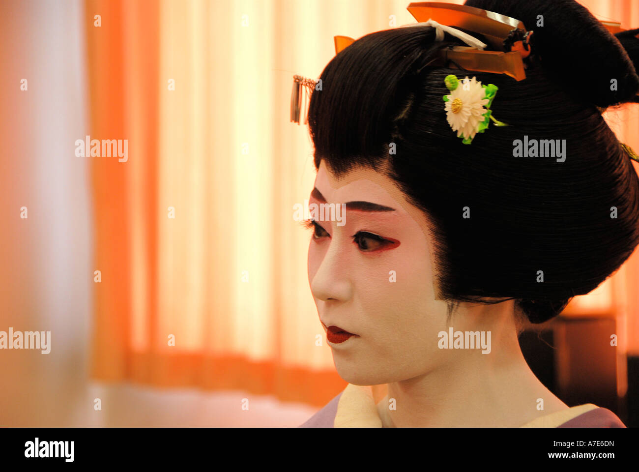Wig set up Classical Japanese dance as geisya Stock Photo - Alamy