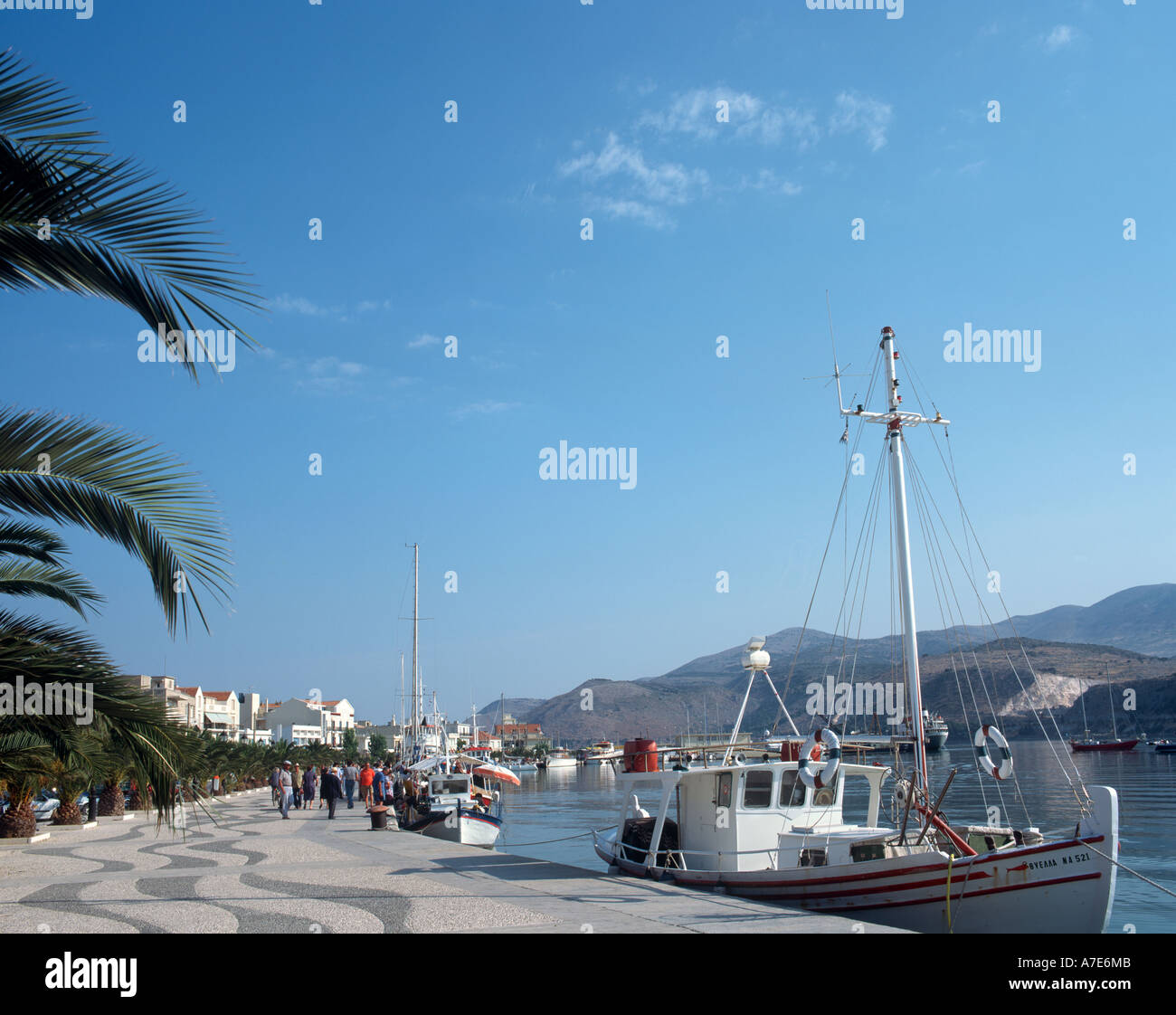 Argostoli boat hi-res stock photography and images - Alamy