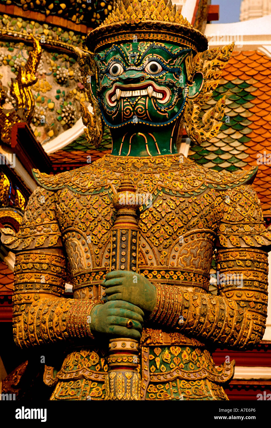 mythical giant, guard, guarding temple, Buddhism, Buddhist temple, Wat ...