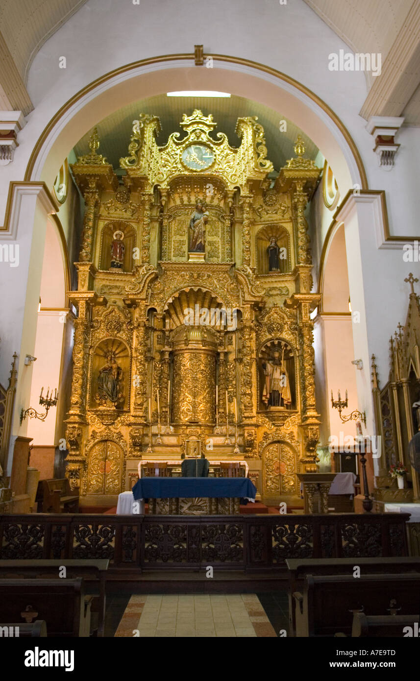 Catholic church altar panama hi-res stock photography and images - Alamy