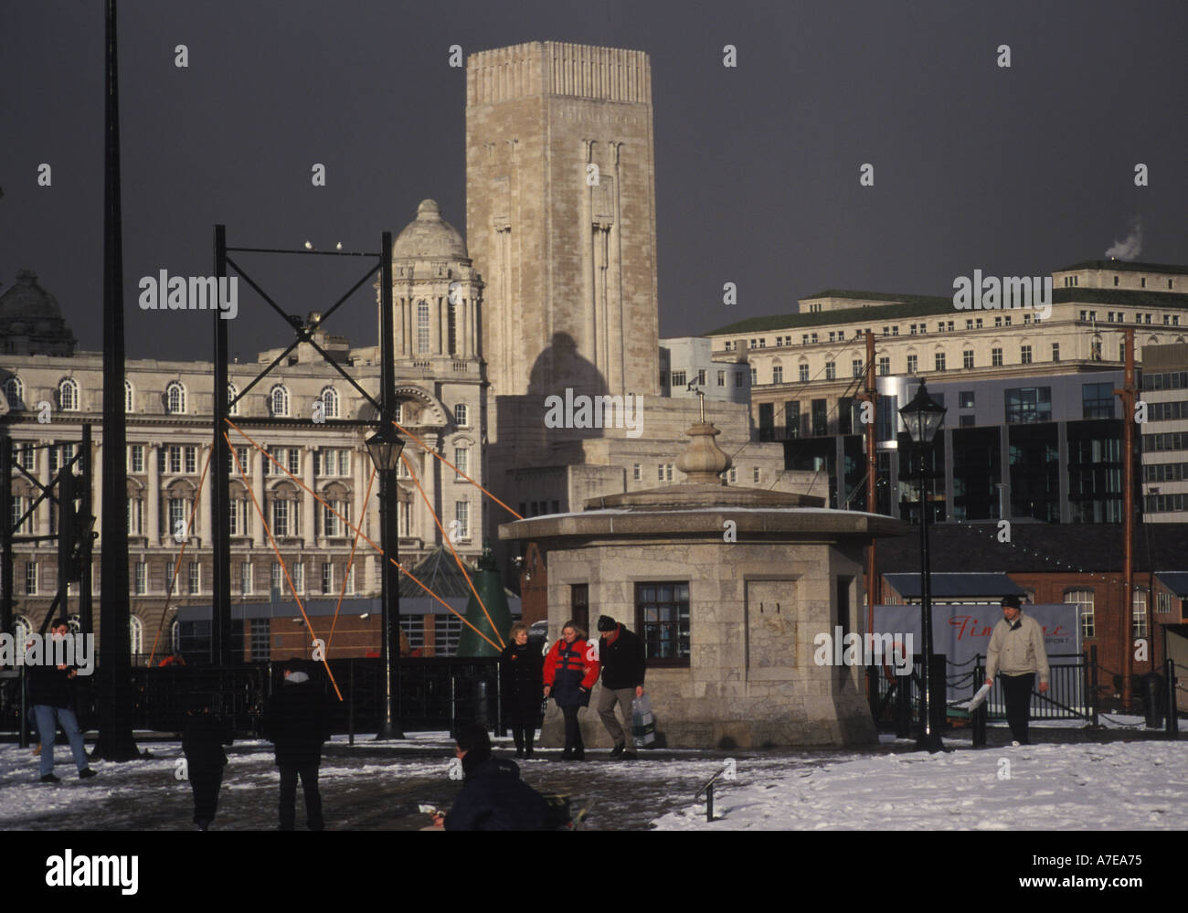 Liverpool snow port hi-res stock photography and images - Alamy